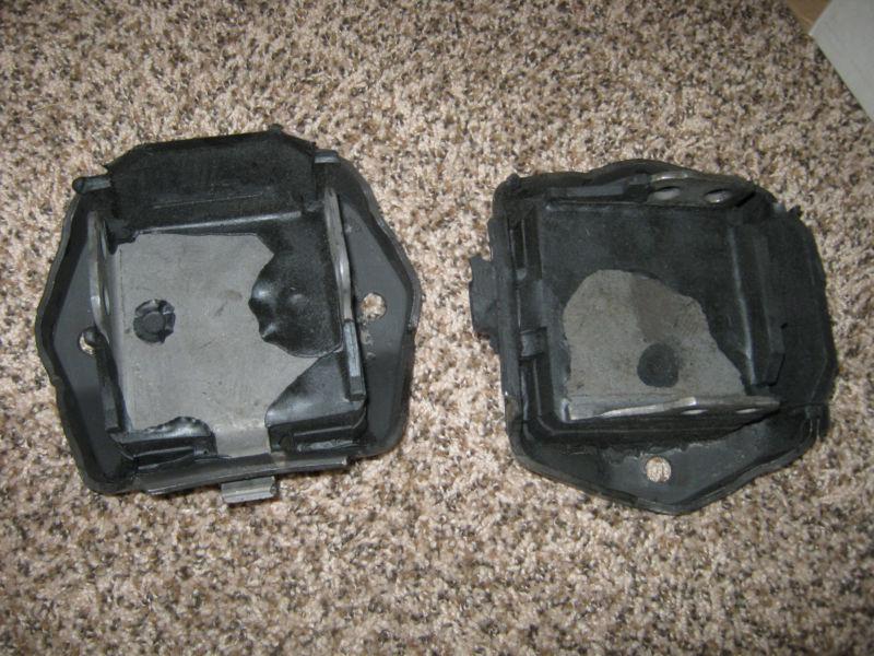 Sell pair Auto Extra Motor Mounts Complete Black Rubber 2291 Buick 400 ...