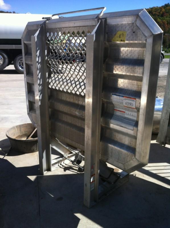 Buy Merritt Headache Rack in Canton, Pennsylvania, US, for US $350.00