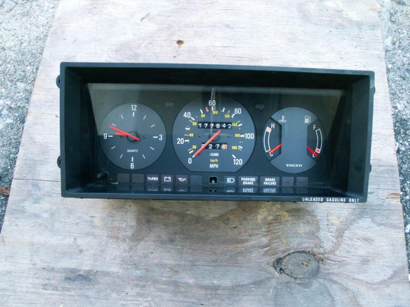 Sell 82 Volvo 240 Turbo speedometer odometer instrument cluster 260 265 ...