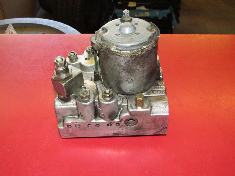 Sell 1999-2000 CORVETTE BPMV ABS PUMP WITH JL4 & JL9 OPTION CODES (V ...