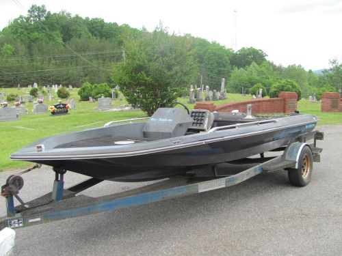 Purchase Bass Hawk 18' Bass Boat HULL DUAL Steering ALL Solid in Young ...