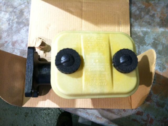 Find Bendix Premium Brake Master Cyclinder E13588019 in Linden ...