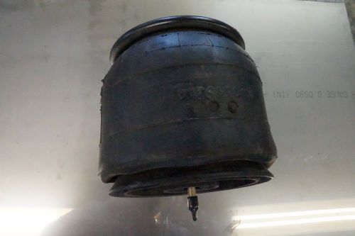 Sell Connect Air Spring # W01-358-9069 in Imbler, Oregon, United States ...