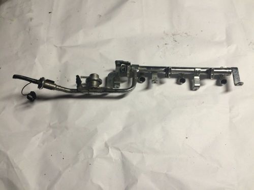 Find 2003 Ford Escape Fuel Injection Rail YL8E-9F792-GB in Mooresville ...