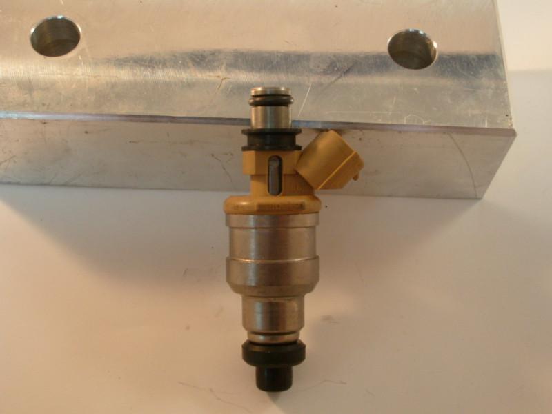 Find Mazda 1994-97 Miata OEM Set of 4 OEM Fuel Injectors in Chatham ...