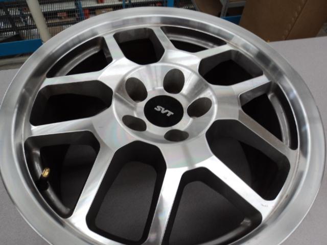 Find Ford Racing Silver 2007-2009 Mustang SVT Wheel 18"x9.5" 5x4.5" Set ...