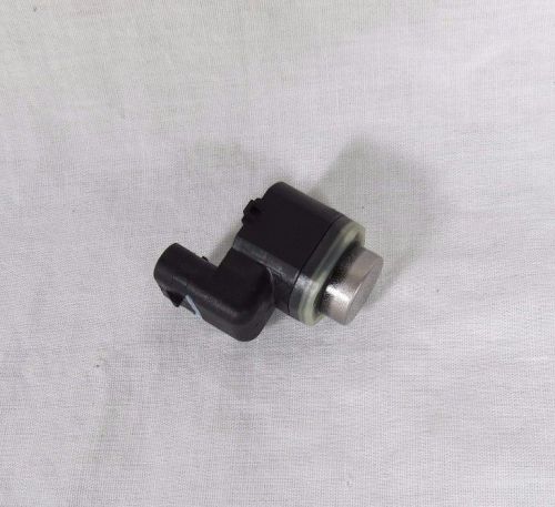 Sell BMW BUMPER SILVER PDC SENSOR NEW OEM 09-15 7 SERIES / 11-16 5 ...