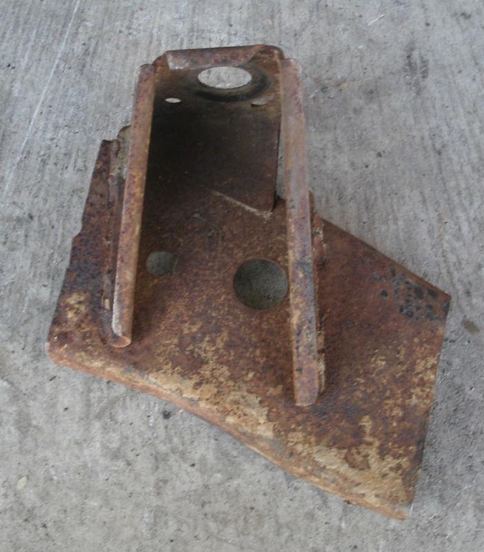 Sell 58-64 IMPALA BELAIR BISCAYNE FRAME BODY MOUNT FRONT LEFT SIDE 59 ...