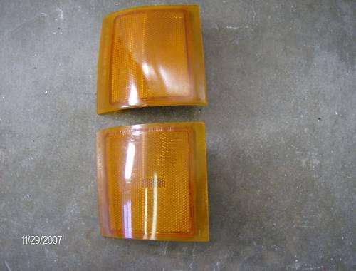 Purchase LEFT SIDE UPPER&LOWER SIDE MARKER ( 94-02 CHEVY TRUCK-SUBURBAN ...