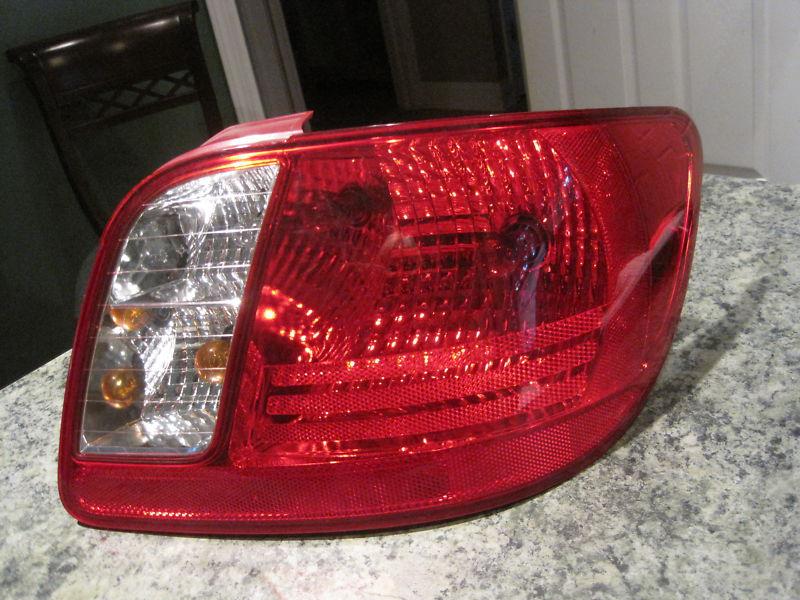 Buy Taillight Tail Lamp Rear Brake Light Passenger Side Right 06-11 Kia ...