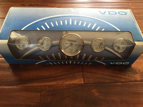 Buy VDO Vision Chrome/Royal 5 Gauge Kit with 3-1/8" Speedometer 600 ...