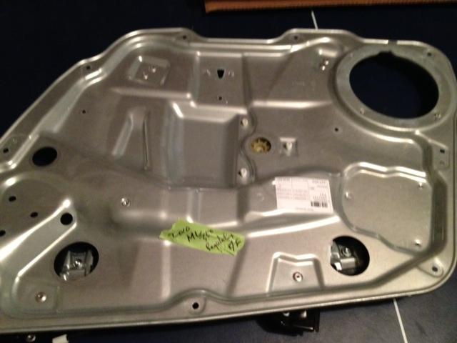 Find 2010 Mercedes door module ML 350 Right Front OEM in Southborough ...