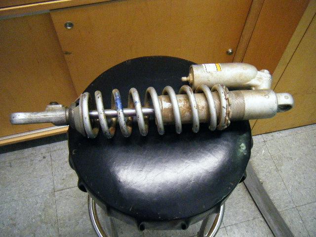 Find Rear shock 98 Yamaha YZ250 in Springtown, Texas, US, for US $20.00