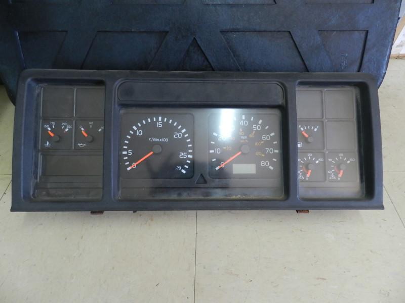 Buy Volvo instrument cluster in Jonesboro, Arkansas, US, for US $500.00