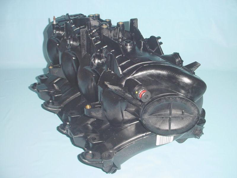 Find 4.8 5.3 GM Intake / Plenum, part # 25344059, FREE SHIP! in Black ...