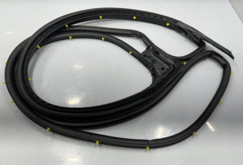 Find 2019-2022 CHEVY SILVERADO/GMC SIERRA 1500 FRONT RIGHT DOOR ...