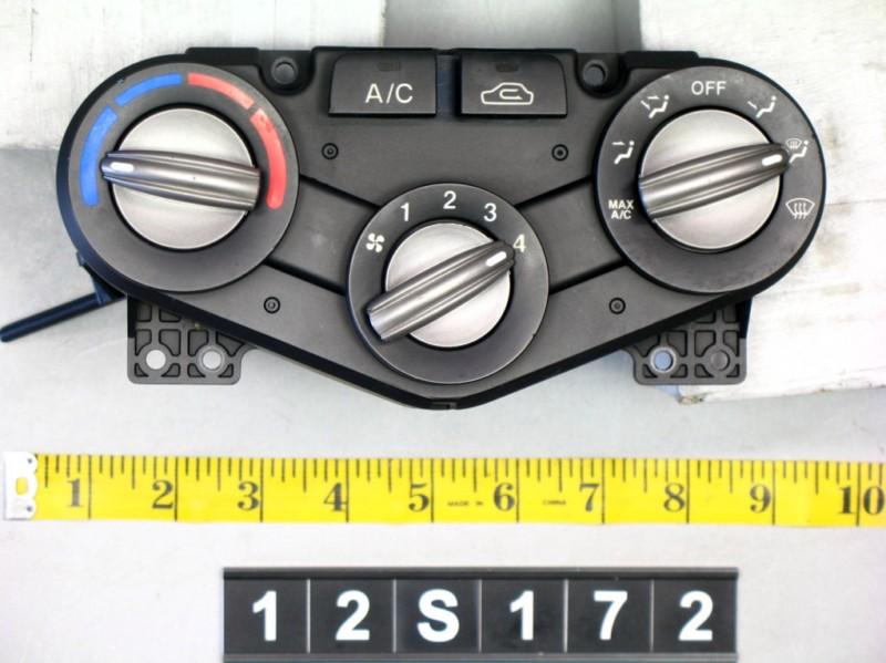 Find 06 Rio Temperature climate control AC heat unit panel switch ...