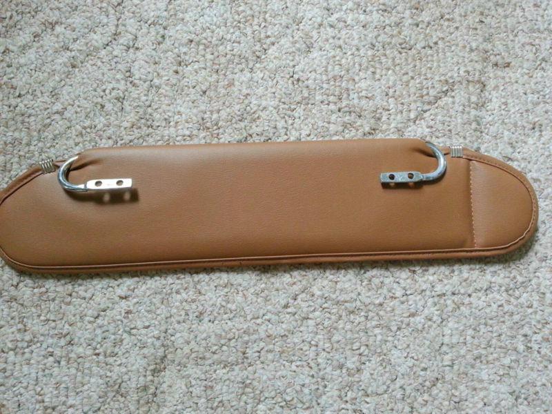 Sell New OEM 2006-2010 Chevrolet Colorado Front Grey Left Sun Visor ...