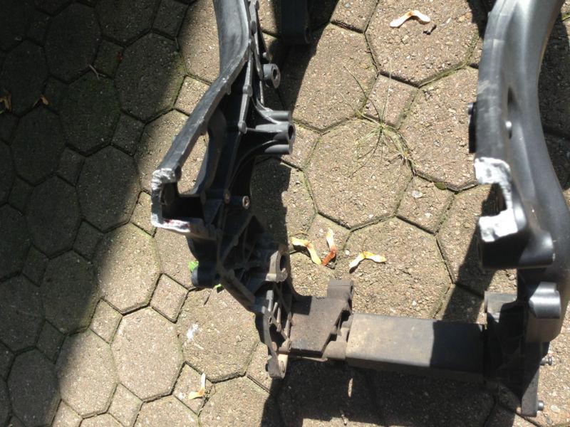 Sell 2006 06 Yamaha FZ6 FZ 6 Frame in Elmwood Park, New Jersey, US, for ...