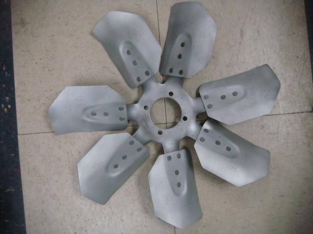 Sell ORIGINAL FORD MUSTANG 289 302 RADIATOR 7 BLADE FAN 17'' W/ AC C6OE ...