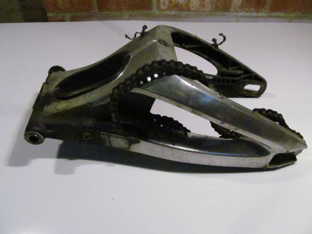 Buy Yamaha YZF-R6 R6 2003-03 Swing Arm / Swingarm 121586 in Long Beach ...