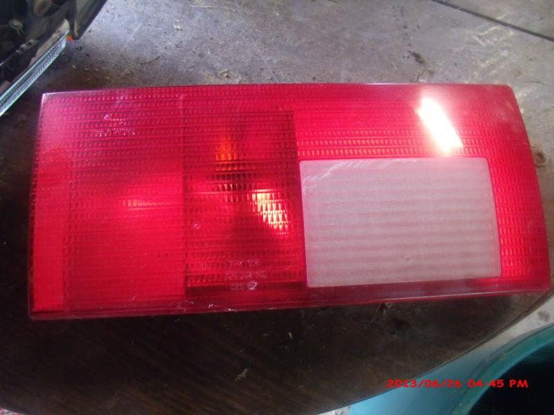 Sell 1993 AUDI 100 S INNER LEFT TAIL LENS LIGHT HELLA 4A0945093 140233 ...