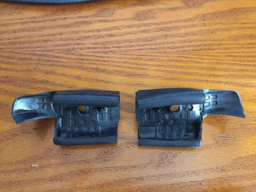 Buy 1997-2006 JEEP WRANGLER DOOR SURROUND GASKET - CORNER MUCKET SEAL ...