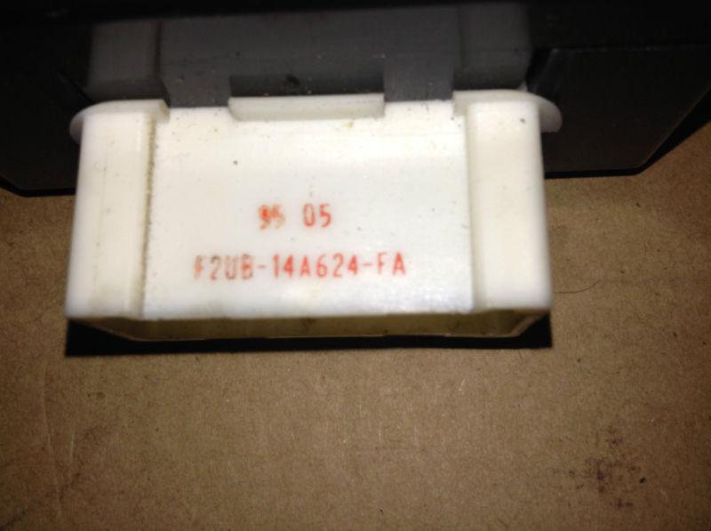 Find Ford Truck 1992-1996 F-150, 250, 350, Bronco, Wiper Delay Relay ...