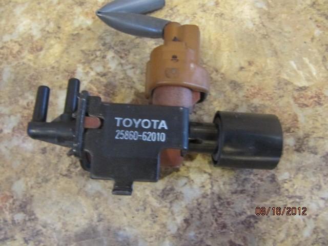 Find Toyota VSV sensor 25860-62010 4runner Avalon Solara 9g in Spokane ...