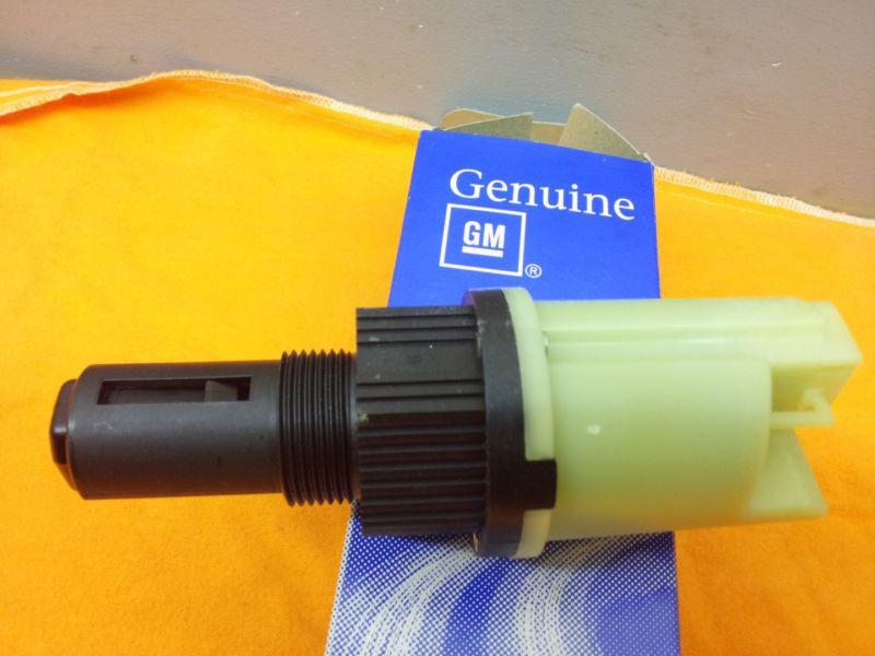 Buy Genuine GM 26060073 Actuator. Front Drive Axle Shifter Lock in ...