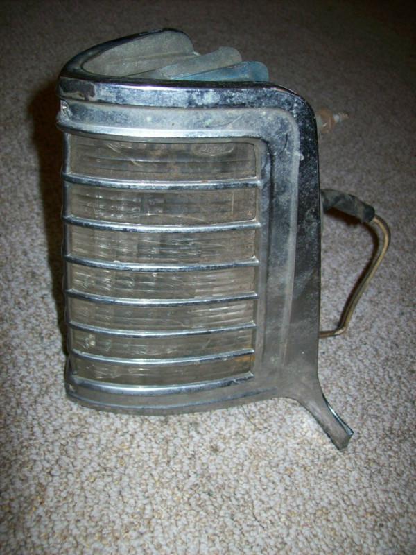 Sell Lincoln Continental Mark IV RH TURN SIGNAL LIGHT FULL ASSEMBLY 74 ...