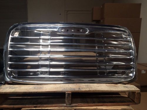 Purchase Freightliner Columbia Grille NEW!!! in San Bernardino ...