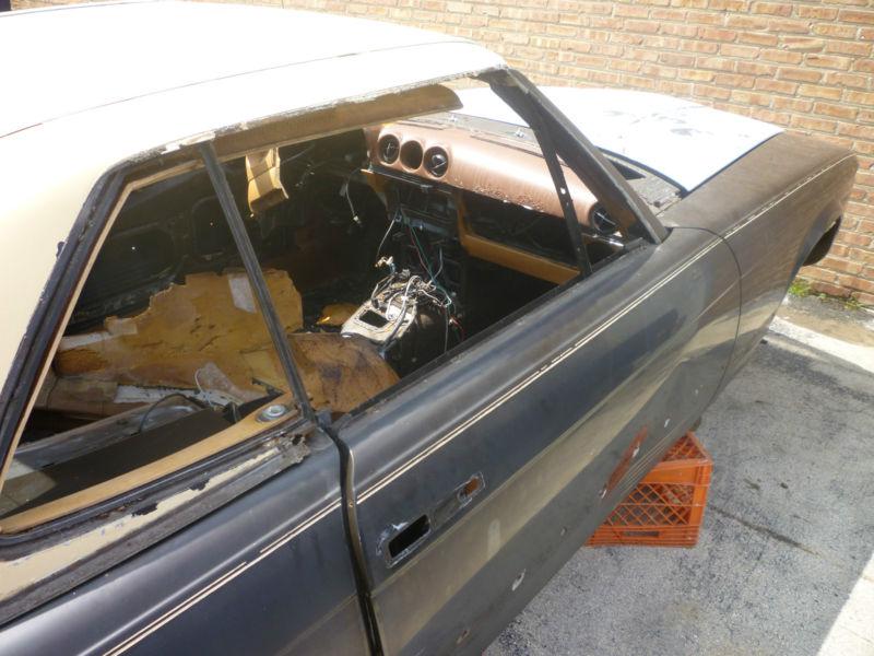 Buy 1973 MERCEDES 107 450SL BODY SHELL in Skokie, Illinois, US, for US ...