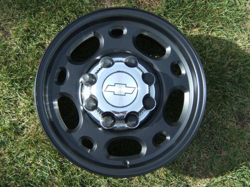 Find OEM Chevy GMC 16" Alloy Wheels Rims 8 Lug Sierra Silverado HD 2500 ...