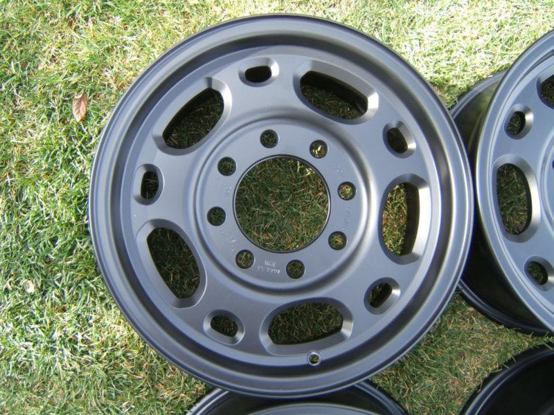 Find OEM Chevy GMC 16" Alloy Wheels Rims 8 Lug Sierra Silverado HD 2500 ...