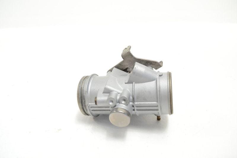 Sell 2006 BMW R1150RTP R 1150RT P Right Throttle Body Housing ...