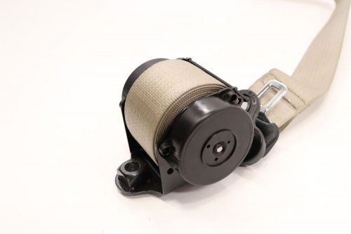 Sell 2021 VOYAGER Rear Seat Belt Rh in Nicholasville, Kentucky, United ...