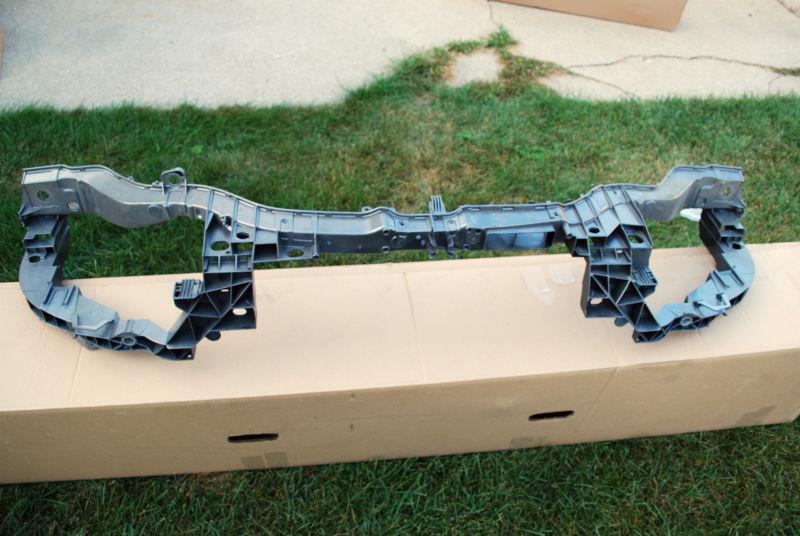 Buy 2013 FORD FOCUS UPPER FRONT RADIATOR SUPPORT # CP928A284A in Racine ...
