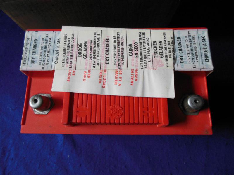 Buy NOS Lucas Pacemaker Battery AZ9/8 1967-1970 Healey Sprite MG Midget ...