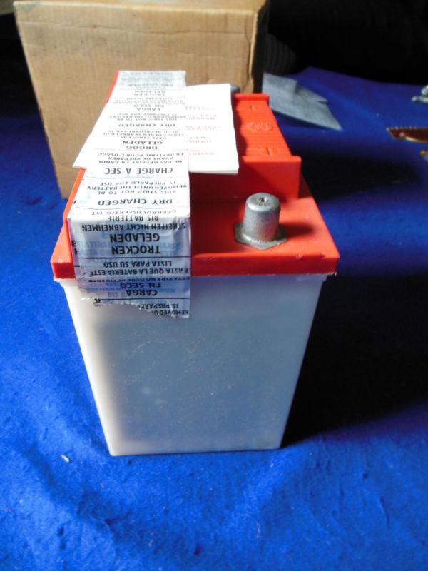 Buy NOS Lucas Pacemaker Battery AZ9/8 1967-1970 Healey Sprite MG Midget ...