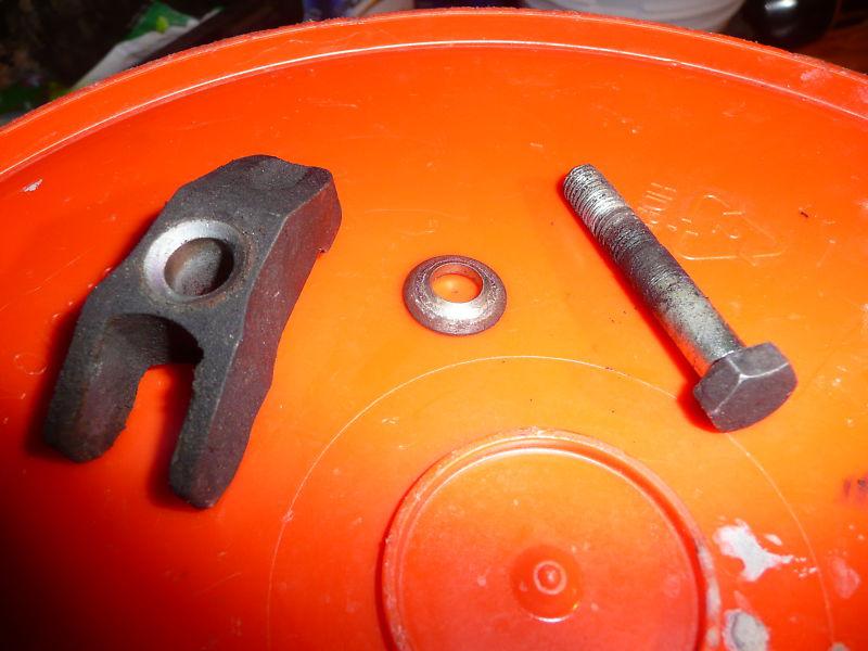 Buy Fuel Injector Clamp Bracket 99.5-05 VW Jetta Golf MK4 ALH 1.9 TDI ...