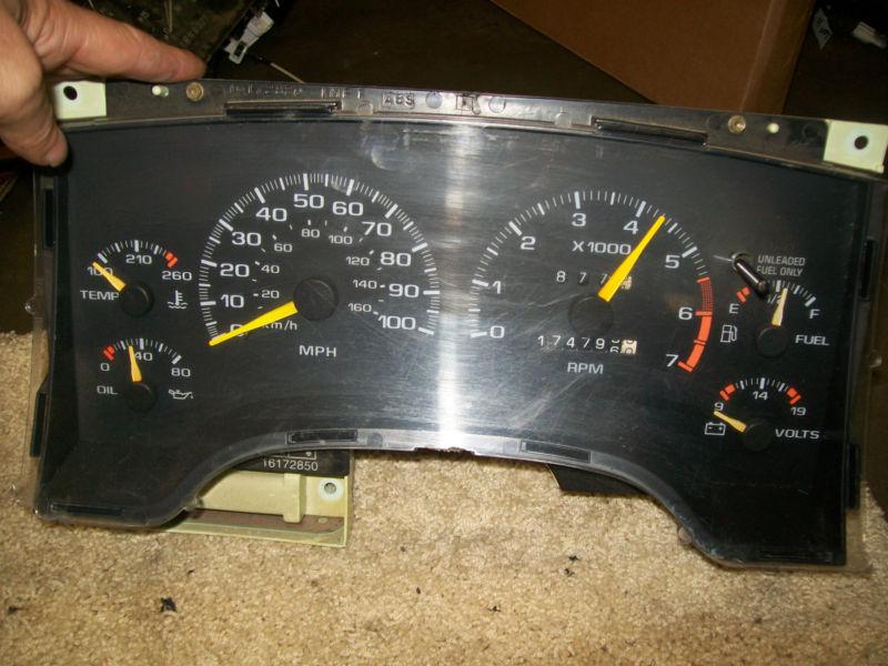 Buy GMC truck speedometer cluster 174K 95,96,97 in Montague, Michigan ...
